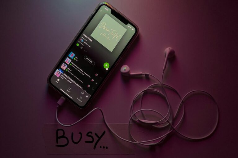 What Is Spotify Smart Shuffle and How Do You Use the New AI Feature ...