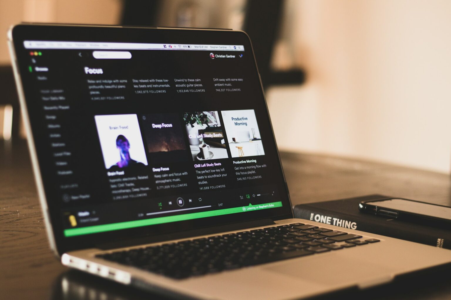 What Is Spotify Smart Shuffle and How Do You Use the New AI Feature ...